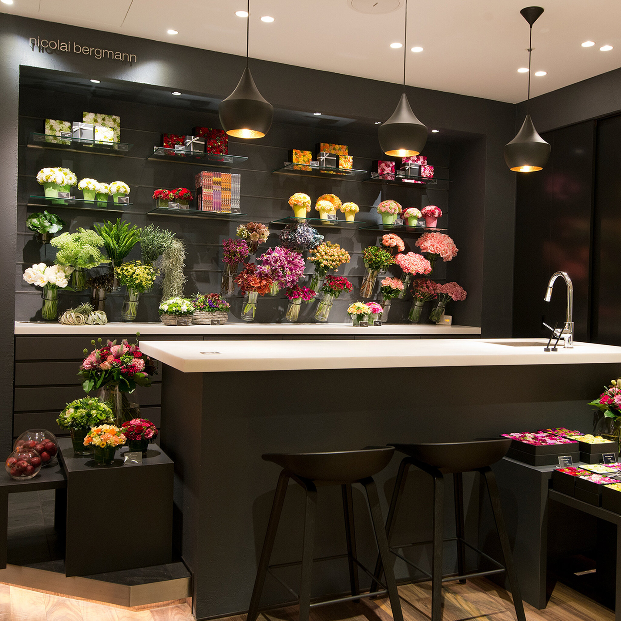 Nicolai Bergmann Flowers & Design 大阪店 一時休業のお知らせ｜Nicolai Bergmann